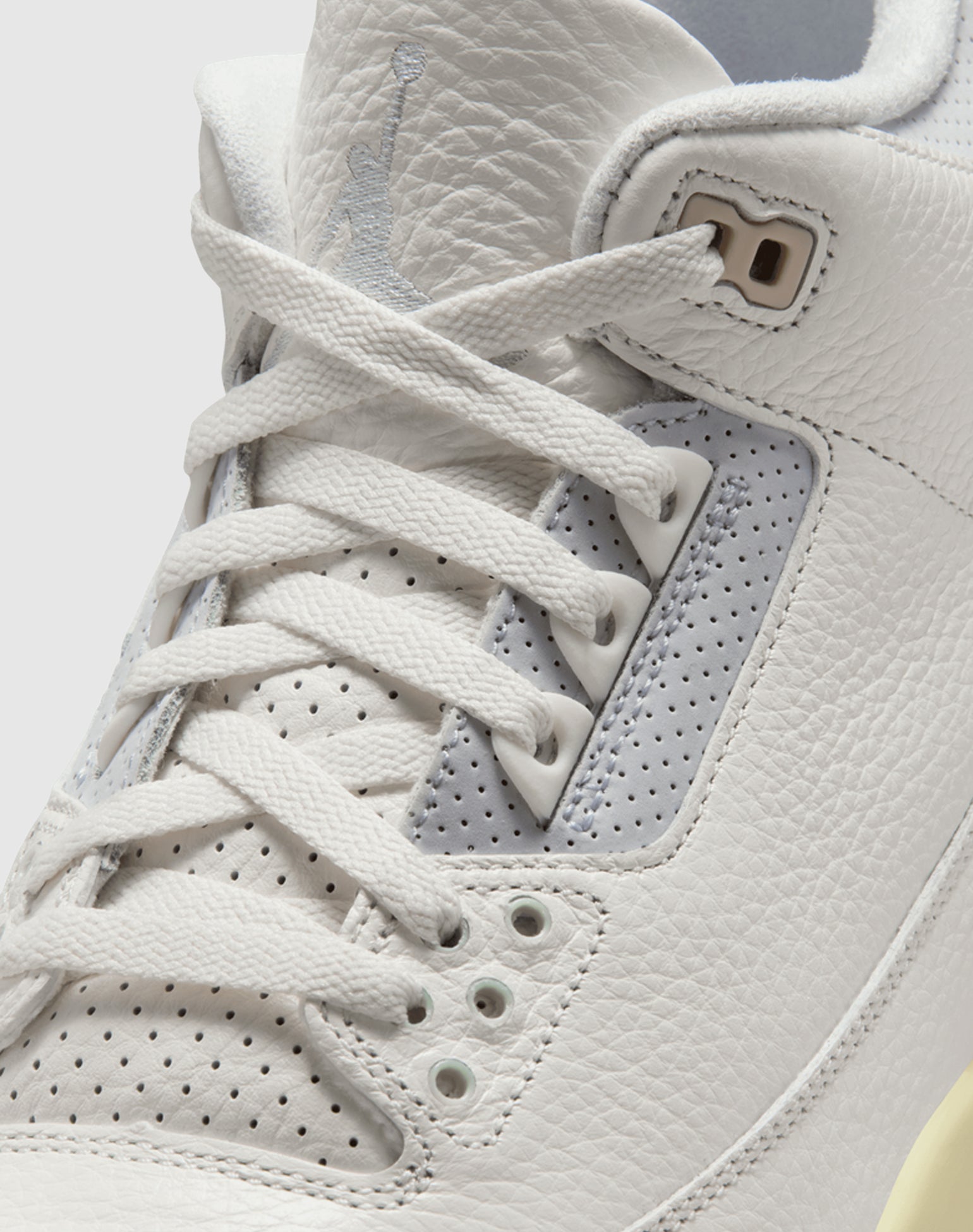 Discover the Latest Shoes Collection | APB